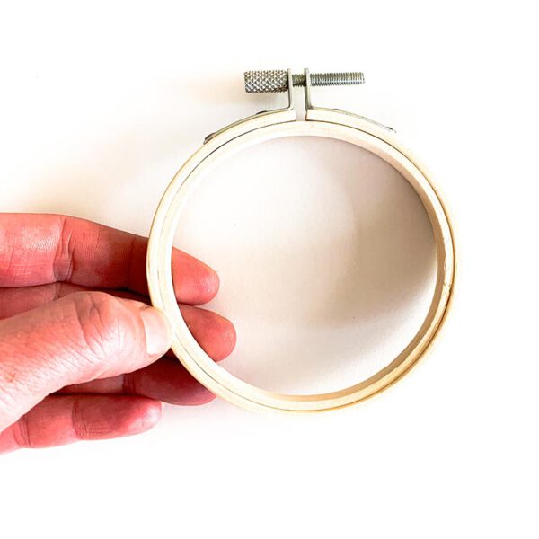 Extra large embroidery hoop 53 cm | Studio Koekoek modern cross stitch