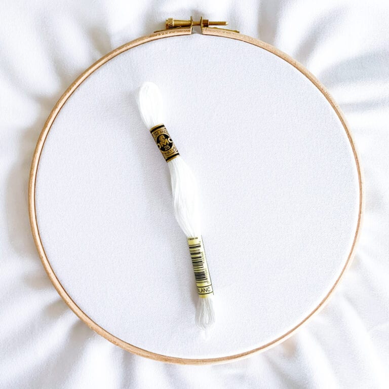 100 x 150 cm White ecological embroidery canvas | Studio Koekoek