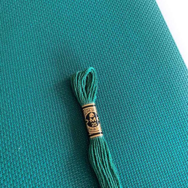 Aida 14 dark green cross stitch fabric | Studio Koekoek cross stitch