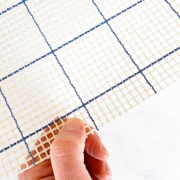 Interlock rug canvas | Studio Koekoek modern cross stitch