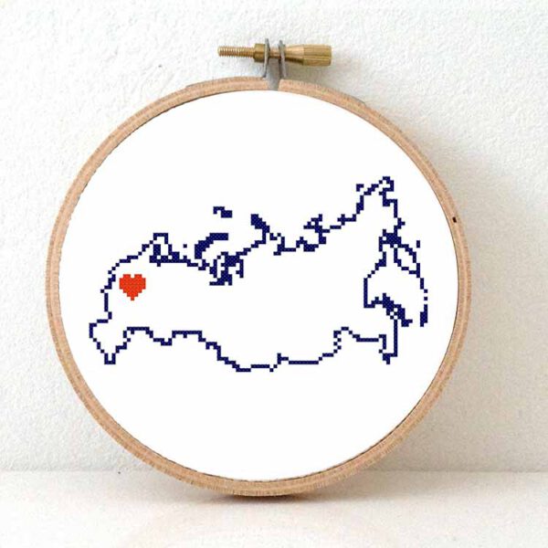 Russia map cross stitch pattern with a heart for Moscow | Studio Koekoek