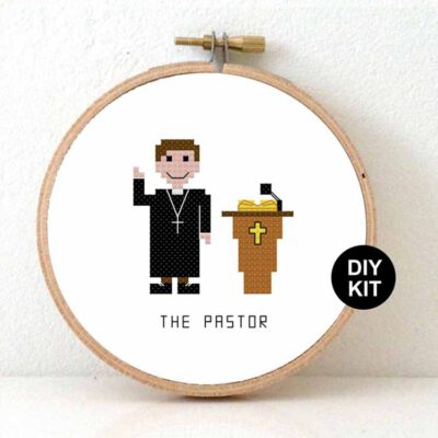 2 x Pastor cross stitch pattern | Studio Koekoek