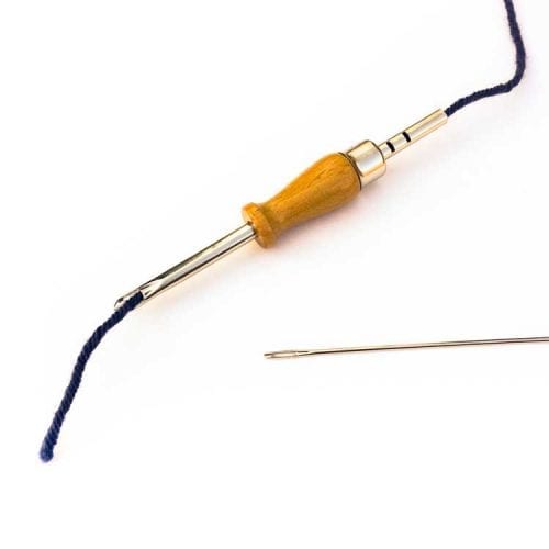 long needle punch needle threader | Studio Koekoek