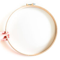 Extra large embroidery hoop 53 cm | Studio Koekoek modern cross stitch