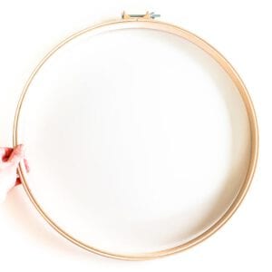Extra large embroidery hoop 53 cm | Studio Koekoek modern cross stitch