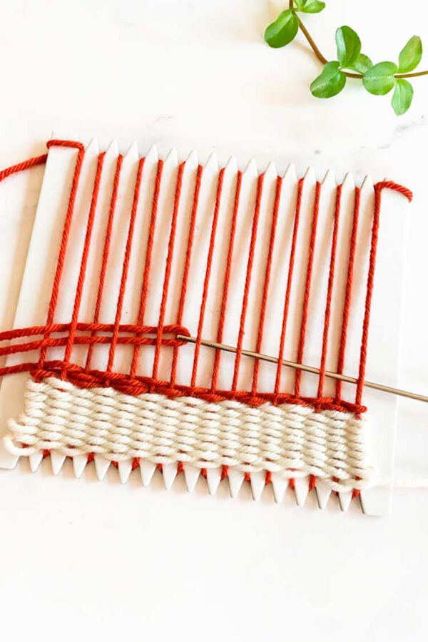 How to use a cardboard weaving loom - Studio Koekoek | sustainable ...