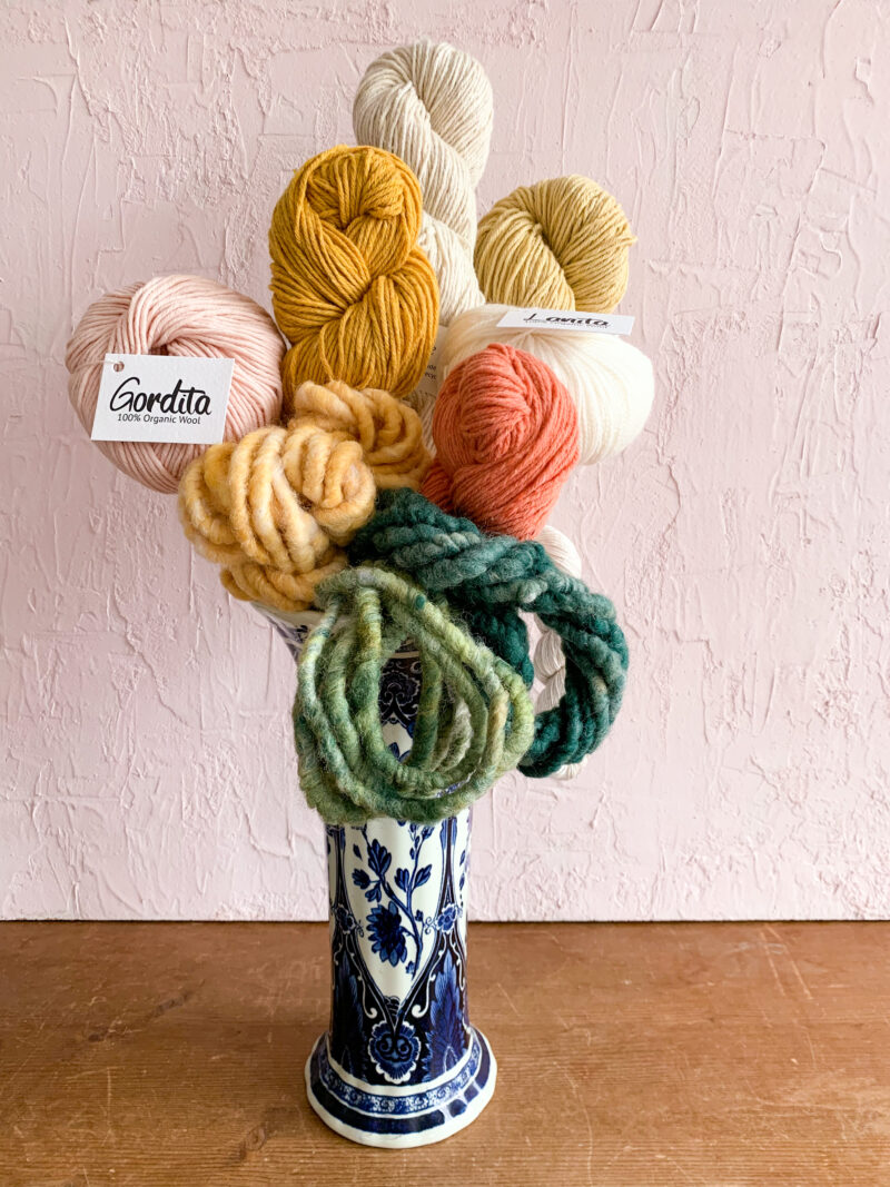 How to make a yarn bouquet? DIY gift idea for creative friends - Studio ...