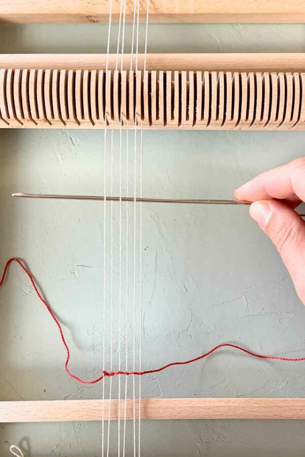 How to weave a bracelet for beginners - Studio Koekoek