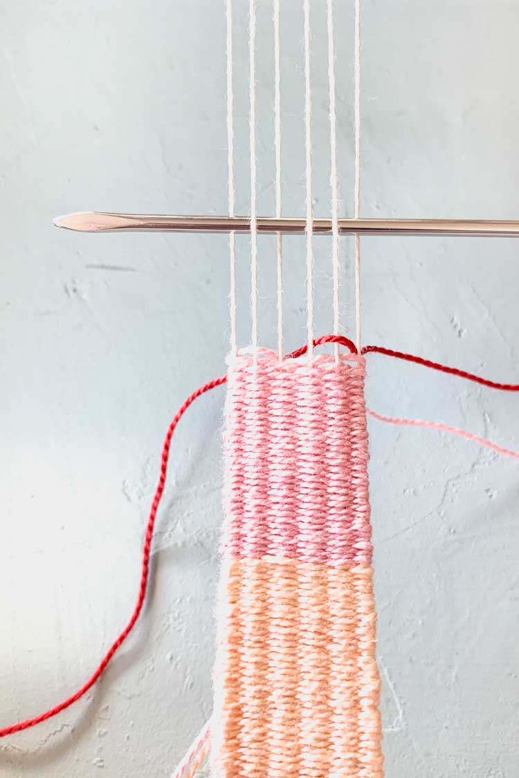 How to weave a bracelet for beginners - Studio Koekoek