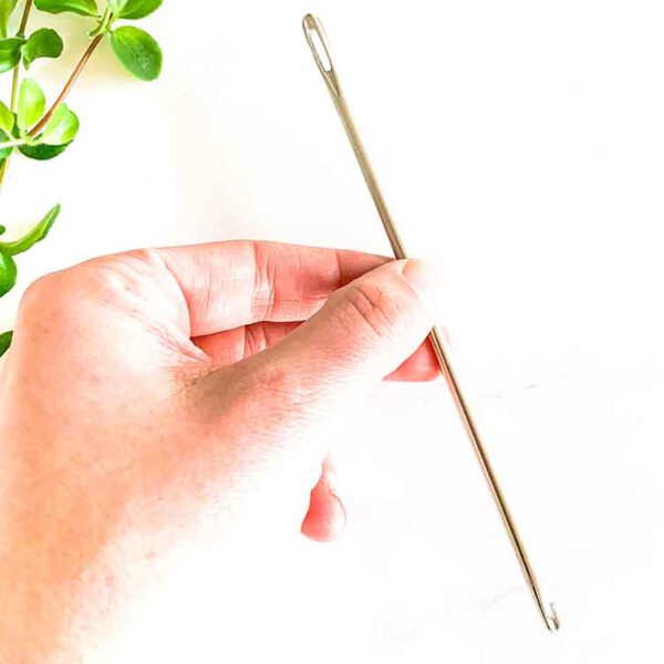 how to use a locker rug hook | Studio Koekoek